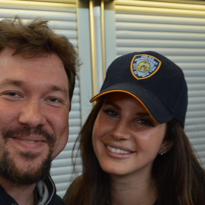 Lana Del Rey Autograph Profile by RACC - Lana Del Rey Autographs ...