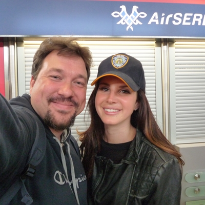 Lana Del Rey Autograph Profile by RACC - Lana Del Rey Autographs ...