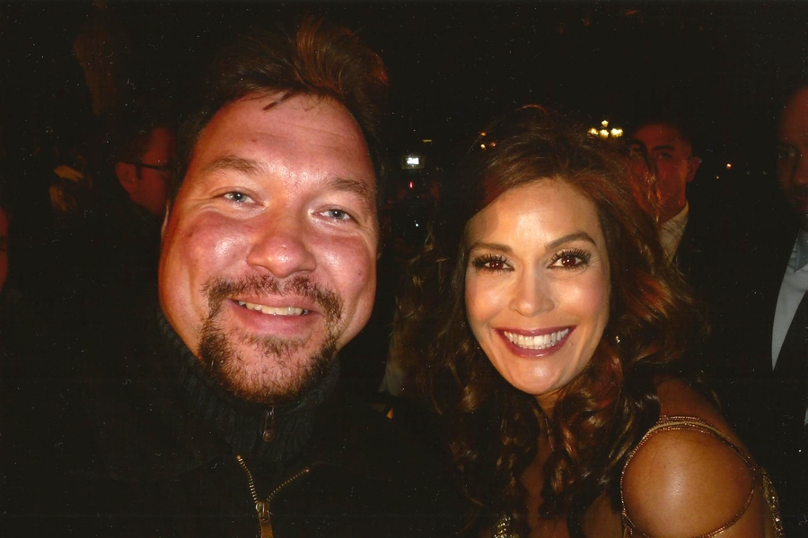 Teri Hatcher Autograph Profile by RACC - Teri Hatcher Autographs ...