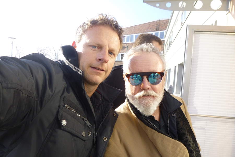 Roger Taylor Autograph Profile by RACC - Roger Taylor Autographs ...