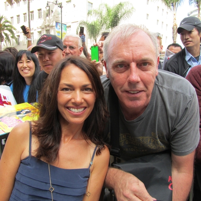 Susanna Hoffs Autograph Profile by RACC - Susanna Hoffs Autographs ...