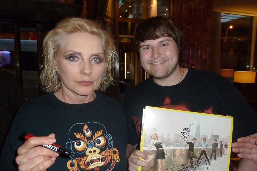 Debbie Harry Autograph Profile by RACC - Debbie Harry Autographs ...