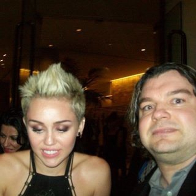 Miley Cyrus Autograph Profile by RACC - Miley Cyrus Autographs, Signing ...