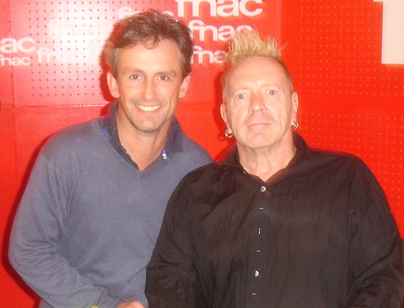 Johnny Rotten Photo with RACC Autograph Collector CB Autographs | Real ...