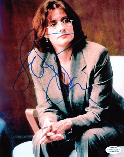 Lorraine Bracco Autograph Profile by RACC - Lorraine Bracco Autographs ...
