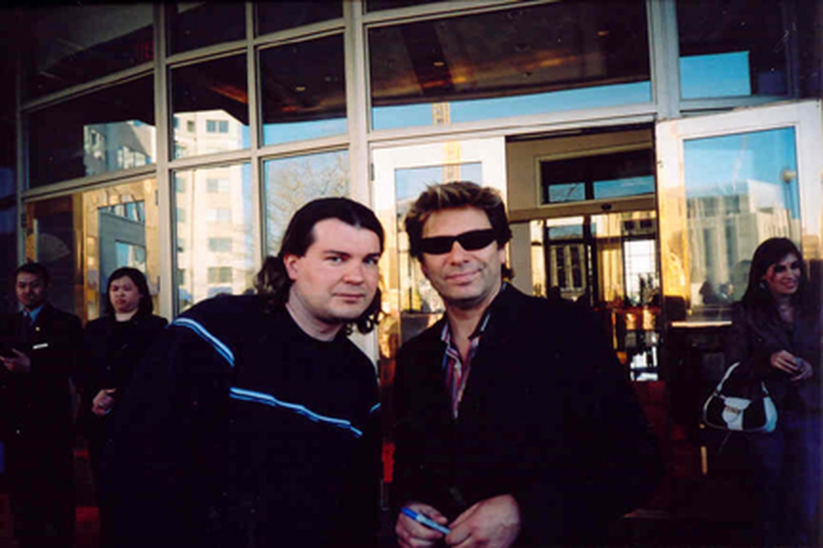 Roger Taylor Autograph Profile by RACC - Roger Taylor Autographs ...