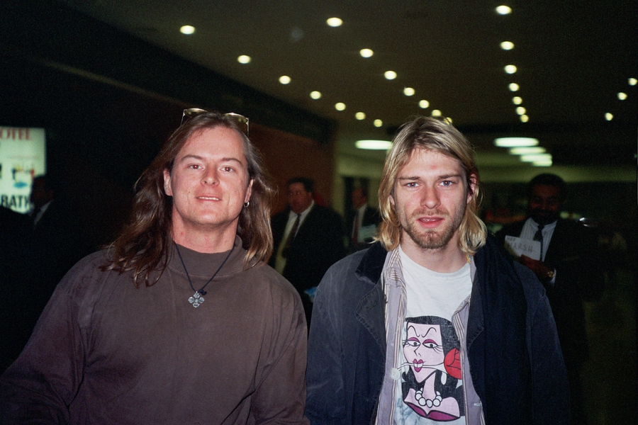 Kurt Cobain Autograph Profile by RACC - Kurt Cobain Autographs, Signing ...