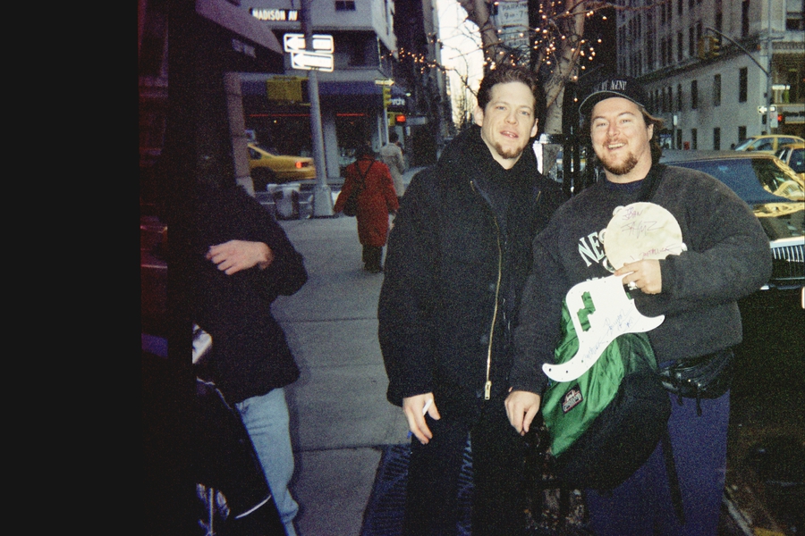 Jason Newsted Autograph Profile by RACC - Jason Newsted Autographs ...