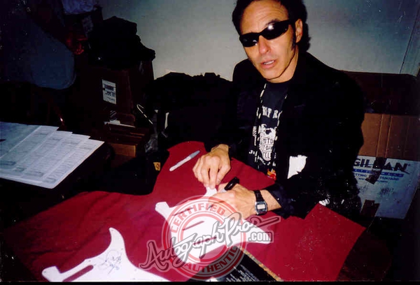 Nils Lofgren